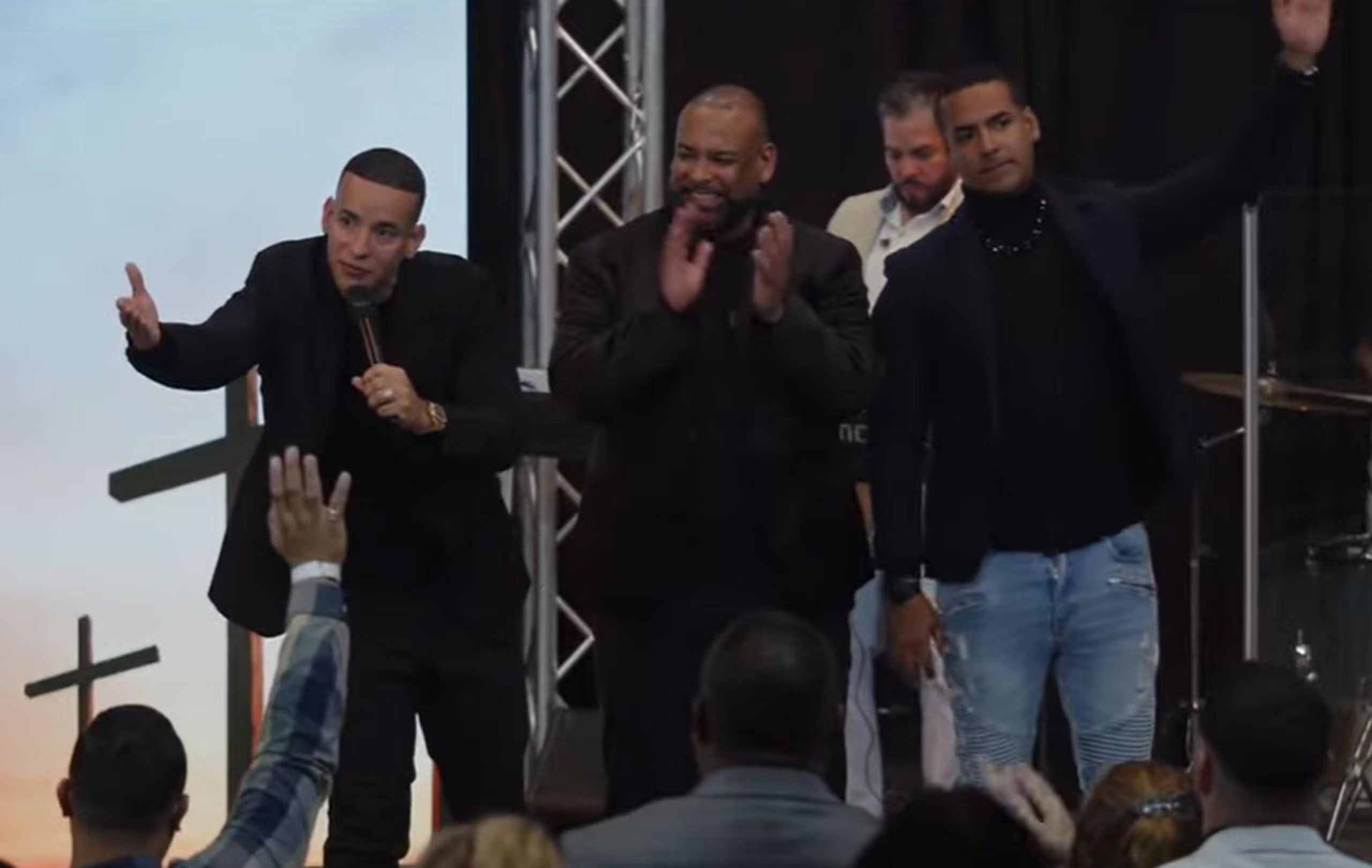 Daddy Yankee se reconcilia con sus hermanos tras varios años distanciados