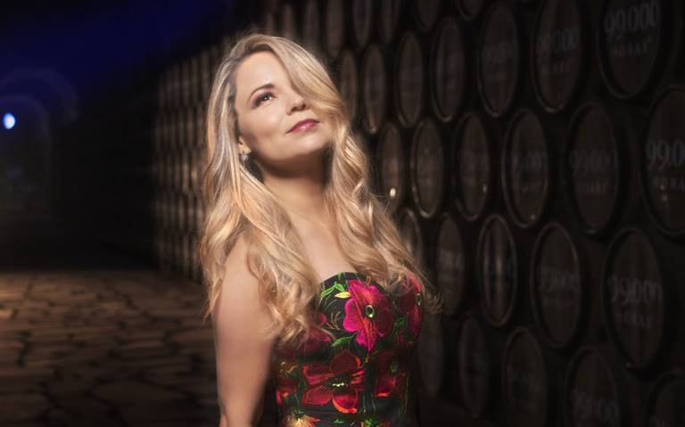 Marisol Castillo, deslumbra previo al concierto de Alejandro Fernández ...